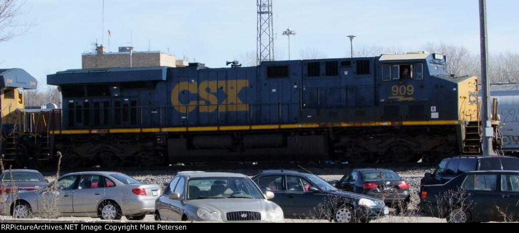 CSX 909